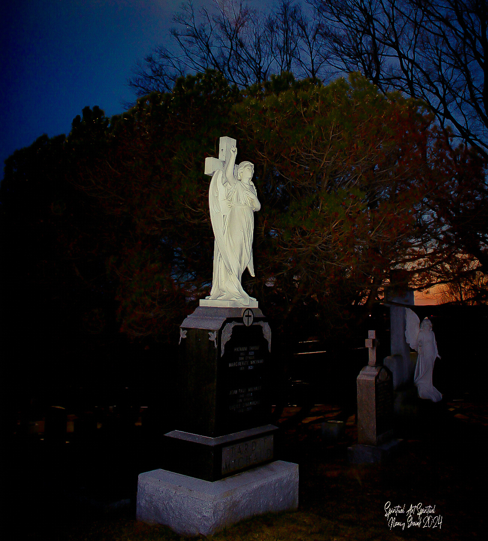 Balade nocturne au cœur de l’art funéraire — Cimetière St-Christophe d’Arthabaska - Nightlife